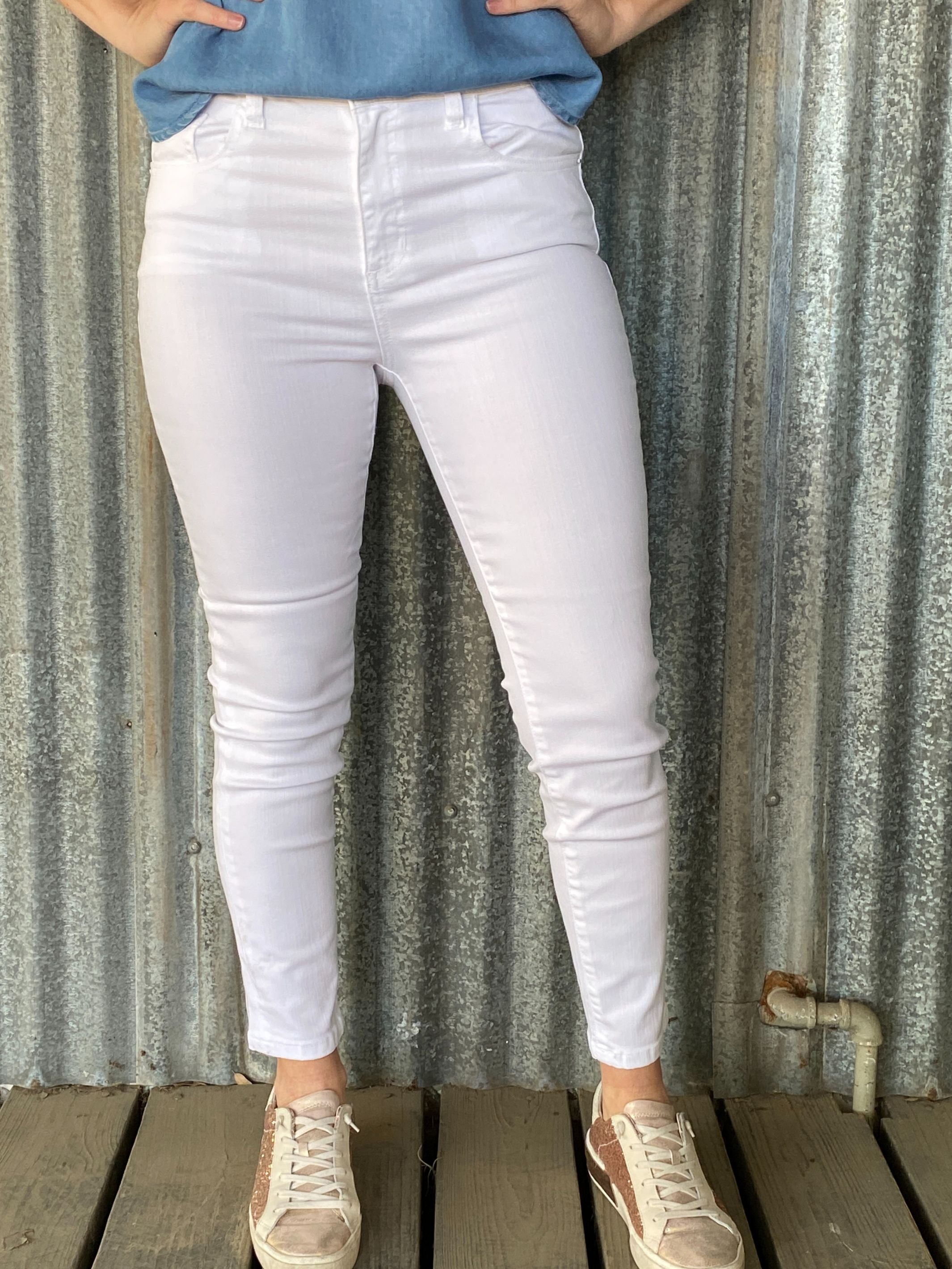 Sneak Peek White High Rise Skinny Jeans – J.Forks Designs